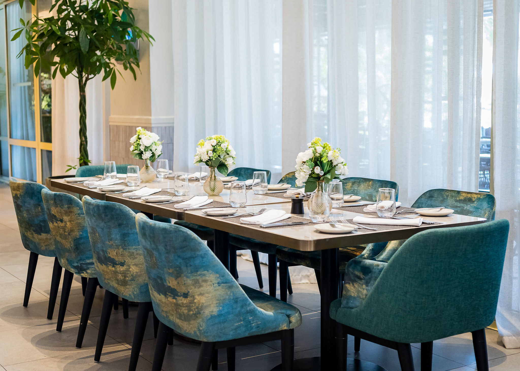 Mövenpick Ambassador Hotel Accra unveils Phoenix Restaurant: A new era ...